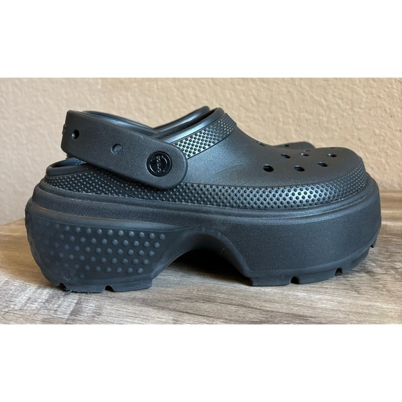 CROCS | Shoes | Crocs Stomp Clogs Womens Size 7 Black Chunky Platform ...